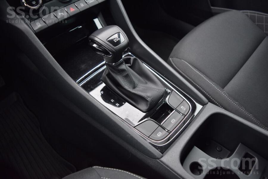 Sarkans Skoda Karoq 2018 Rīga, ar dzinēja tilpumu 1.00 L un nobraukumu 118 tūkst. km par 13500 €, foto 6 vietnē AUTOMOTO.COM.LV
