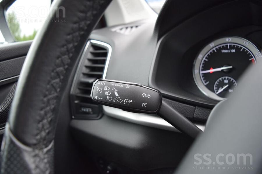 Sarkans Skoda Karoq 2018 Rīga, ar dzinēja tilpumu 1.00 L un nobraukumu 118 tūkst. km par 13500 €, foto 12 vietnē AUTOMOTO.COM.LV