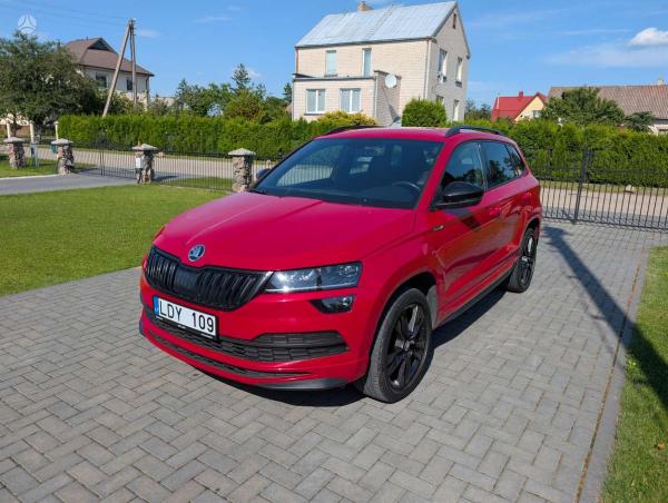 Sarkans Skoda Karoq 2019 Viļņa, ar dzinēja tilpumu 1.50 L un nobraukumu 86 tūkst. km par 21200 €, foto 1 vietnē AUTOMOTO.COM.LV