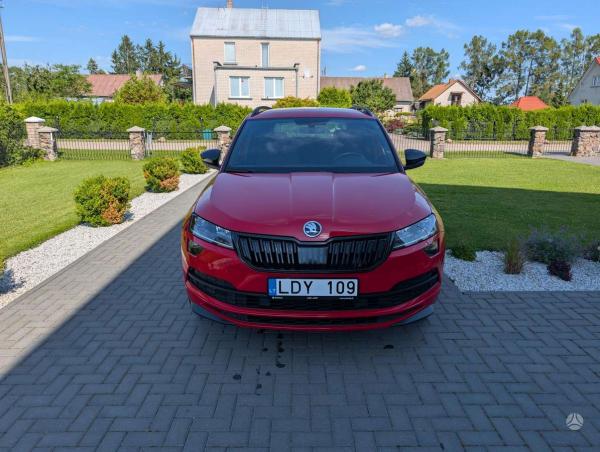 Sarkans Skoda Karoq 2019 Viļņa, ar dzinēja tilpumu 1.50 L un nobraukumu 86 tūkst. km par 21200 €, foto 3 vietnē AUTOMOTO.COM.LV
