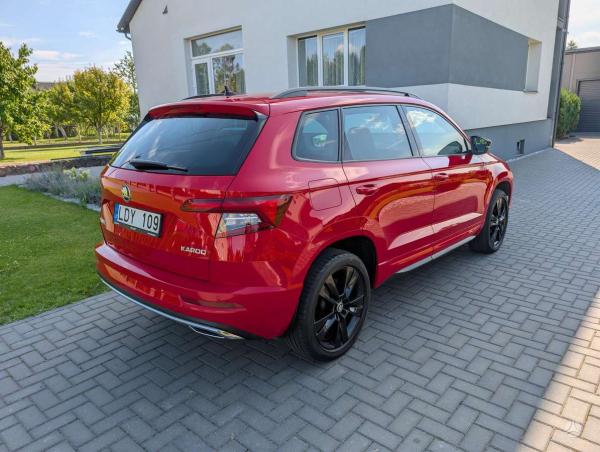 Sarkans Skoda Karoq 2019 Viļņa, ar dzinēja tilpumu 1.50 L un nobraukumu 86 tūkst. km par 21200 €, foto 6 vietnē AUTOMOTO.COM.LV