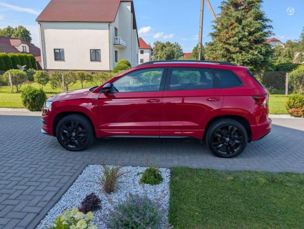 Sarkans Skoda Karoq 2019 Viļņa, ar dzinēja tilpumu 1.50 L un nobraukumu 86 tūkst. km par 21200 €, foto 9 vietnē AUTOMOTO.COM.LV