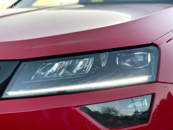 Red Skoda Karoq 2021 in Kaunas, with an engine capacity of 1.50 L and mileage of 94 thousand km for 23111 €, photo 8 on AUTOMOTO.COM.LV