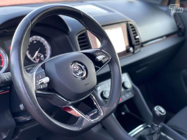 Red Skoda Karoq 2021 in Kaunas, with an engine capacity of 1.50 L and mileage of 94 thousand km for 23111 €, photo 9 on AUTOMOTO.COM.LV