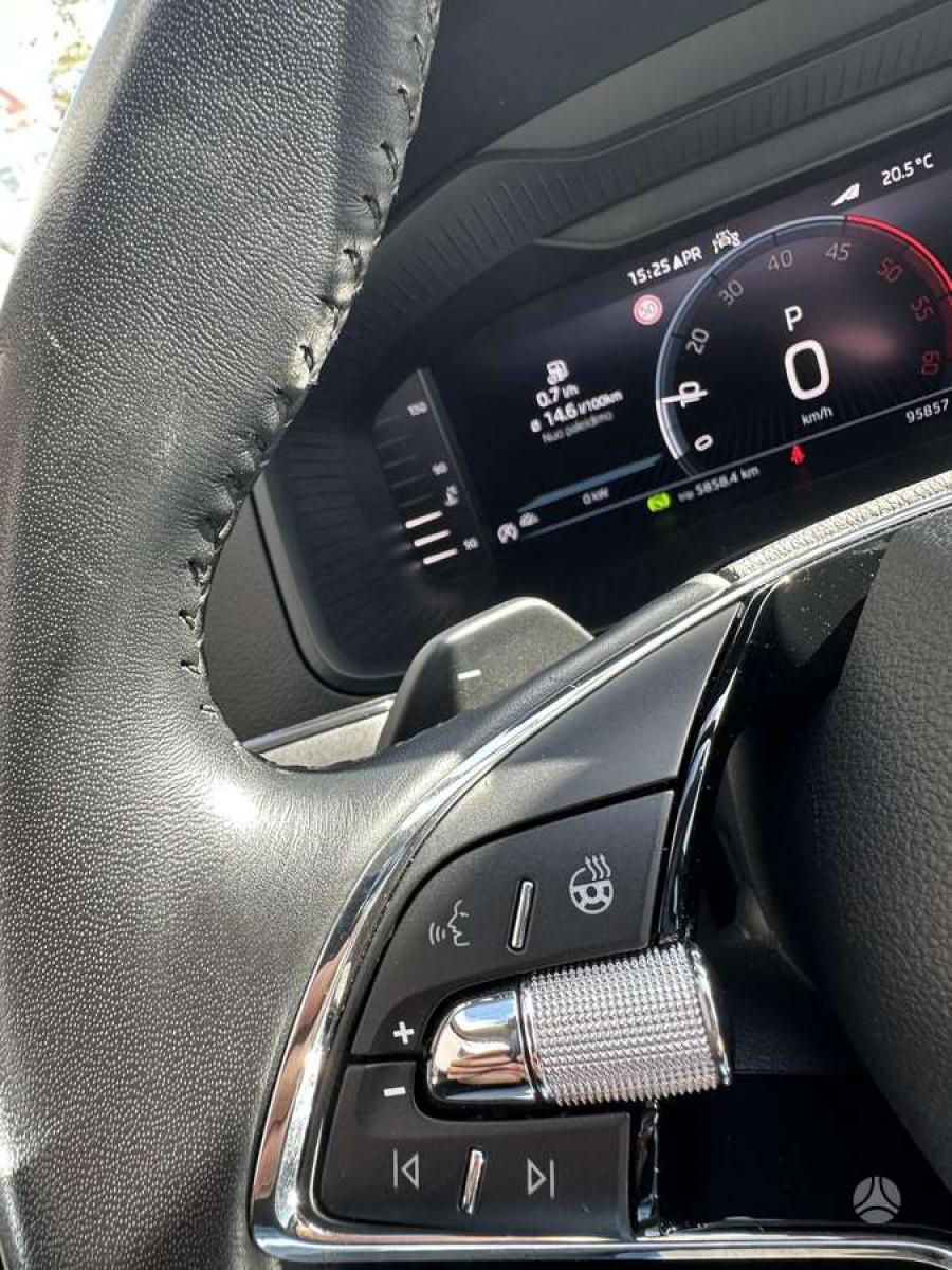 Sarkans Skoda Karoq 2022 Klaipėda, ar dzinēja tilpumu 1.97 L un nobraukumu 95 tūkst. km par 24980 €, foto 21 vietnē AUTOMOTO.COM.LV
