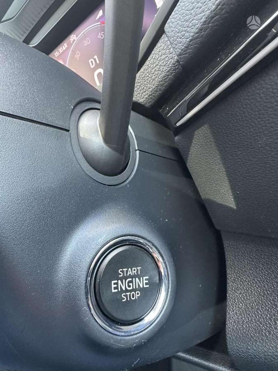 Sarkans Skoda Karoq 2022 Klaipėda, ar dzinēja tilpumu 1.97 L un nobraukumu 95 tūkst. km par 24980 €, foto 33 vietnē AUTOMOTO.COM.LV