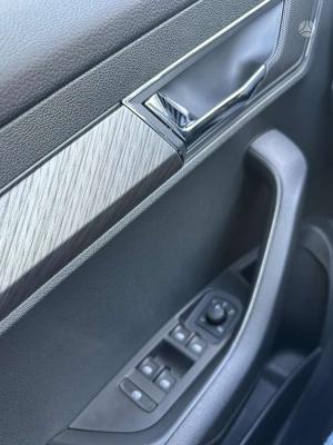 Sarkans Skoda Karoq 2022 Klaipėda, ar dzinēja tilpumu 1.97 L un nobraukumu 95 tūkst. km par 24980 €, foto 36 vietnē AUTOMOTO.COM.LV