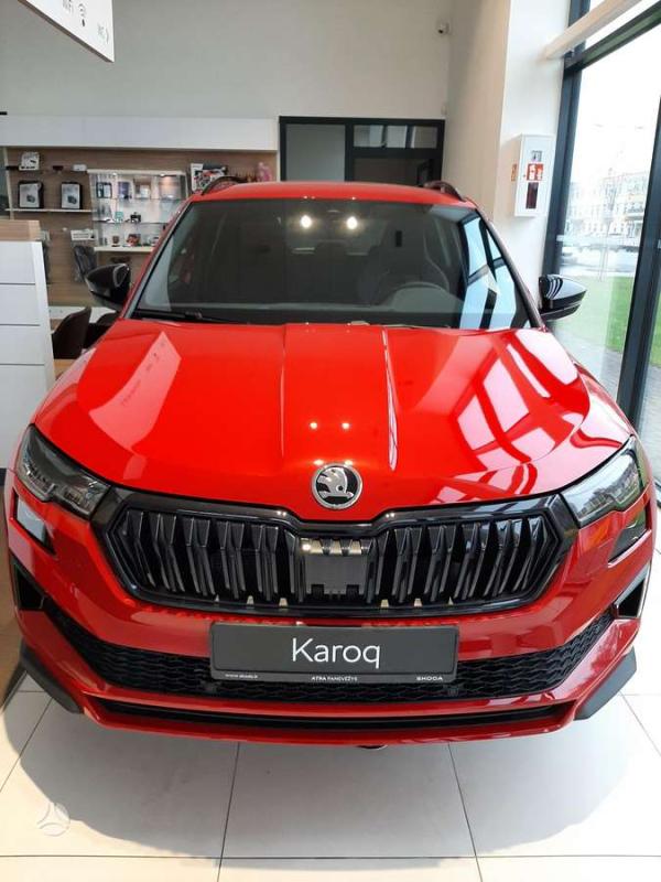Красный Шкода Karoq 2026 в Паневежис, объемом двигателя 1.50 л и пробегом 5 тыс. км за 33930 €, фото 1 на AUTOMOTO.COM.LV