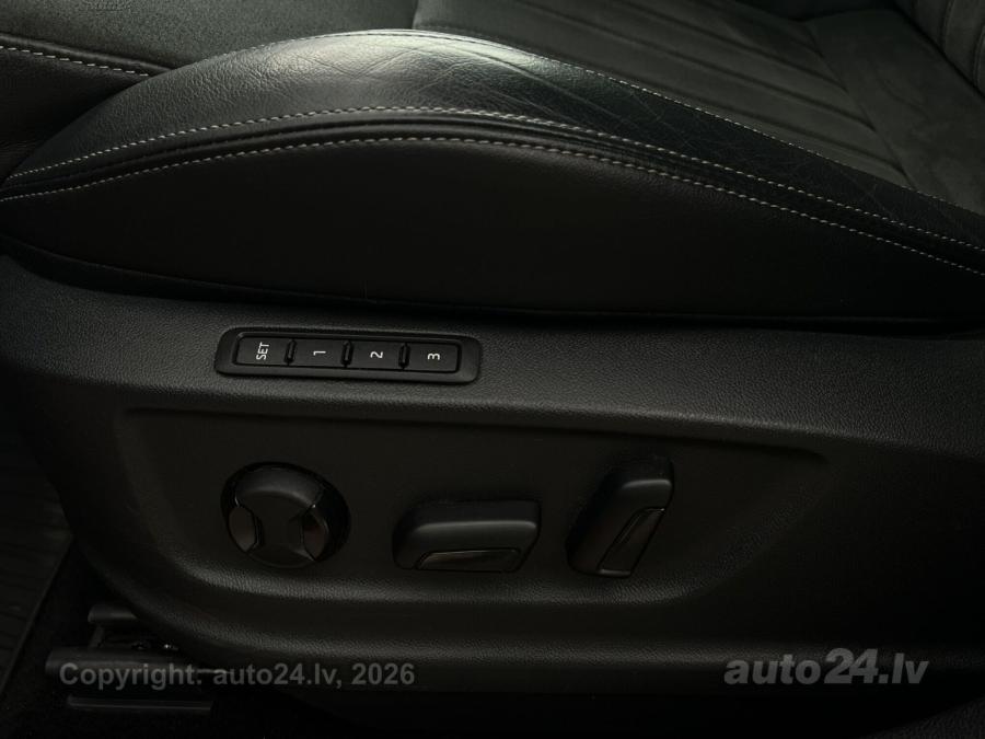 Sarkans Skoda Karoq 2021 Pērnava, ar dzinēja tilpumu 2.00 L un nobraukumu 146 tūkst. km par 20950 €, foto 9 vietnē AUTOMOTO.COM.LV