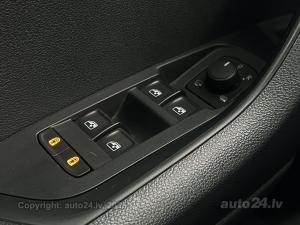 Sarkans Skoda Karoq 2021 Pērnava, ar dzinēja tilpumu 2.00 L un nobraukumu 146 tūkst. km par 20950 €, foto 18 vietnē AUTOMOTO.COM.LV