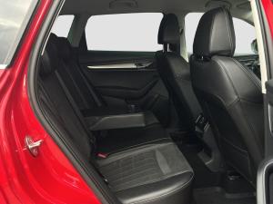 Sarkans Skoda Karoq 2021 Pērnava, ar dzinēja tilpumu 2.00 L un nobraukumu 146 tūkst. km par 20950 €, foto 8 vietnē AUTOMOTO.COM.LV