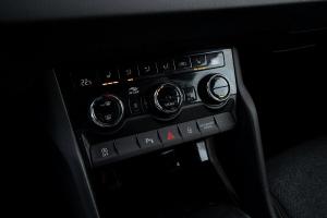 Skoda Karoq 2021 in Jelgava, with an engine capacity of 2.00 L and mileage of 176 thousand km for 17800 €, photo 14 on AUTOMOTO.COM.LV