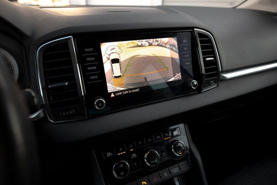 Skoda Karoq 2021 in Jelgava, with an engine capacity of 2.00 L and mileage of 176 thousand km for 17800 €, photo 15 on AUTOMOTO.COM.LV