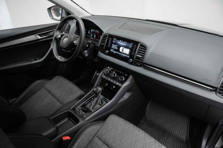 Skoda Karoq 2023 in Peetri, with an engine capacity of 2.00 L and mileage of 140 thousand km for 24000 €, photo 11 on AUTOMOTO.COM.LV