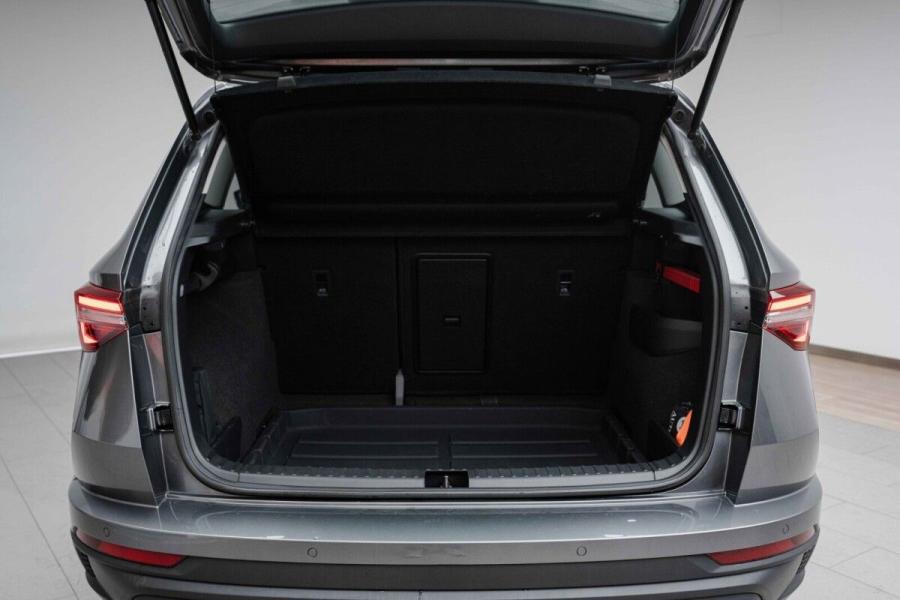 Skoda Karoq 2023 in Peetri, with an engine capacity of 2.00 L and mileage of 140 thousand km for 24000 €, photo 14 on AUTOMOTO.COM.LV
