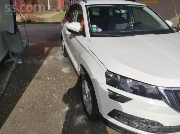 White Skoda Karoq 2018 in Daugavpils, with an engine capacity of 1.50 L and mileage of 257 thousand km for 13500 €, photo 6 on AUTOMOTO.COM.LV