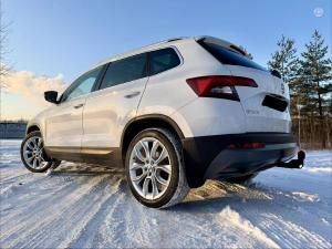 Balts Skoda Karoq 2018 Kauņa, ar dzinēja tilpumu 1.97 L un nobraukumu 180 tūkst. km par 18999 €, foto  vietnē AUTOMOTO.COM.LV