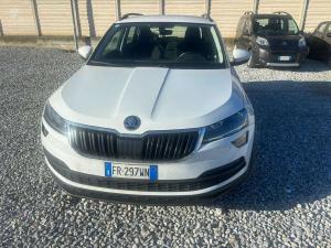 White Skoda Karoq 2018 in Siauliai, with an engine capacity of 1.97 L and mileage of 175 thousand km for 13800 €, photo 2 on AUTOMOTO.COM.LV
