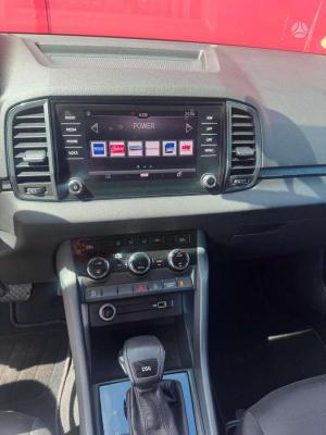 White Skoda Karoq 2018 in Kaunas, with an engine capacity of 1.60 L and mileage of 240 thousand km for 11300 €, photo 7 on AUTOMOTO.COM.LV