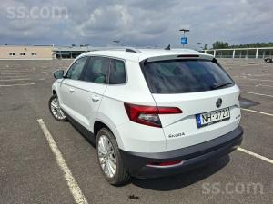 Balts Skoda Karoq 2018 Rīga, ar dzinēja tilpumu 1.60 L un nobraukumu 174 tūkst. km par 17427 €, foto 4 vietnē AUTOMOTO.COM.LV