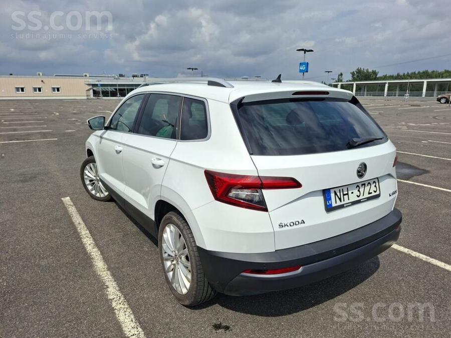 Balts Skoda Karoq 2018 Rīga, ar dzinēja tilpumu 1.60 L un nobraukumu 174 tūkst. km par 17427 €, foto 4 vietnē AUTOMOTO.COM.LV