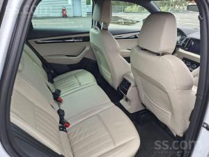 Balts Skoda Karoq 2018 Rīga, ar dzinēja tilpumu 1.60 L un nobraukumu 174 tūkst. km par 17427 €, foto 7 vietnē AUTOMOTO.COM.LV