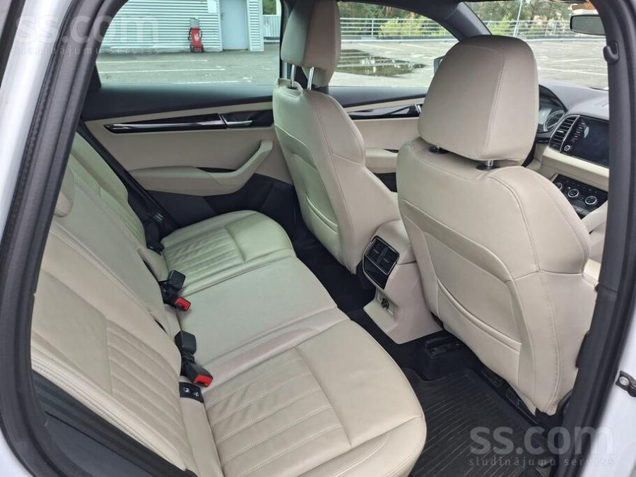 Balts Skoda Karoq 2018 Rīga, ar dzinēja tilpumu 1.60 L un nobraukumu 174 tūkst. km par 17427 €, foto 7 vietnē AUTOMOTO.COM.LV