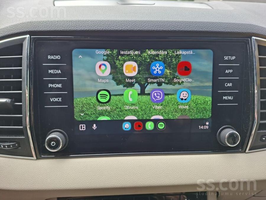Balts Skoda Karoq 2018 Rīga, ar dzinēja tilpumu 1.60 L un nobraukumu 174 tūkst. km par 17427 €, foto 10 vietnē AUTOMOTO.COM.LV