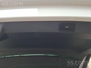 Balts Skoda Karoq 2018 Rīga, ar dzinēja tilpumu 1.60 L un nobraukumu 174 tūkst. km par 17427 €, foto 12 vietnē AUTOMOTO.COM.LV