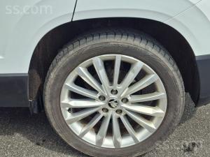 Balts Skoda Karoq 2018 Rīga, ar dzinēja tilpumu 1.60 L un nobraukumu 174 tūkst. km par 17427 €, foto 17 vietnē AUTOMOTO.COM.LV