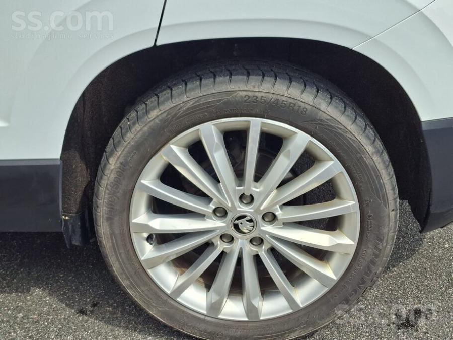 Balts Skoda Karoq 2018 Rīga, ar dzinēja tilpumu 1.60 L un nobraukumu 174 tūkst. km par 17427 €, foto 17 vietnē AUTOMOTO.COM.LV