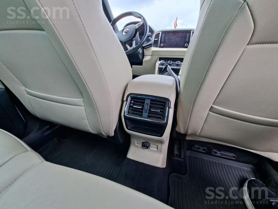 Balts Skoda Karoq 2018 Rīga, ar dzinēja tilpumu 1.60 L un nobraukumu 174 tūkst. km par 17427 €, foto 19 vietnē AUTOMOTO.COM.LV