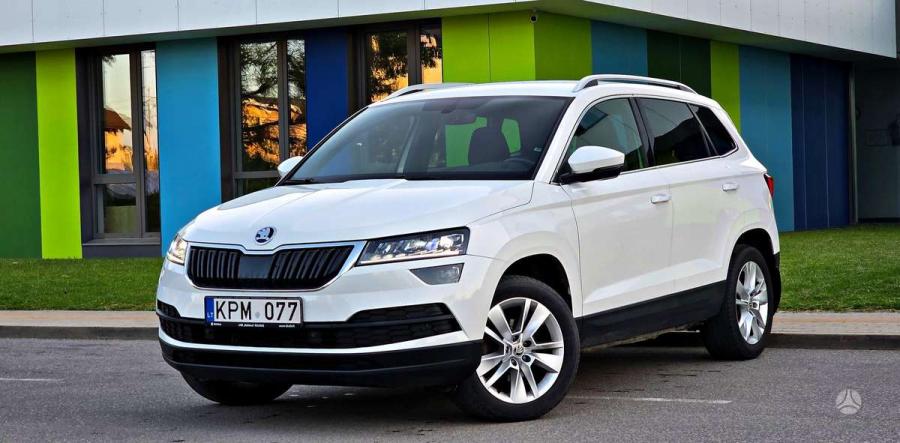 White Skoda Karoq 2018 in Vilnius, with an engine capacity of 1.50 L and mileage of 158 thousand km for 16800 €, photo 6 on AUTOMOTO.COM.LV
