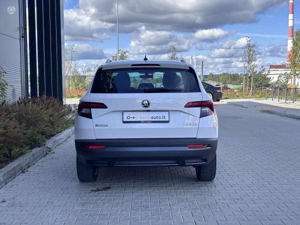Balts Skoda Karoq 2018 Viļņa, ar dzinēja tilpumu 1.00 L un nobraukumu 190 tūkst. km par 12900 €, foto 7 vietnē AUTOMOTO.COM.LV