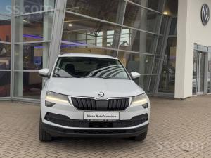 White Skoda Karoq 2019 in Valmiera, with an engine capacity of 1.60 L and mileage of 145 thousand km for 17300 €, photo 2 on AUTOMOTO.COM.LV