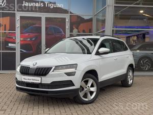 White Skoda Karoq 2019 in Valmiera, with an engine capacity of 1.60 L and mileage of 145 thousand km for 17300 €, photo 3 on AUTOMOTO.COM.LV