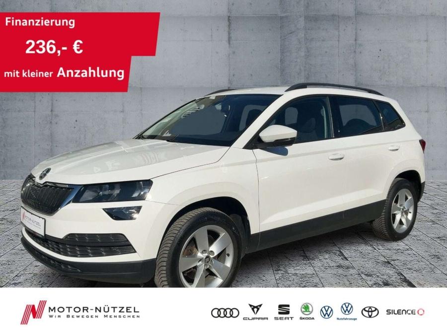 White Skoda Karoq 2019 in Kaunas, with an engine capacity of 2.00 L and mileage of 87 thousand km for 22694 €, photo 1 on AUTOMOTO.COM.LV
