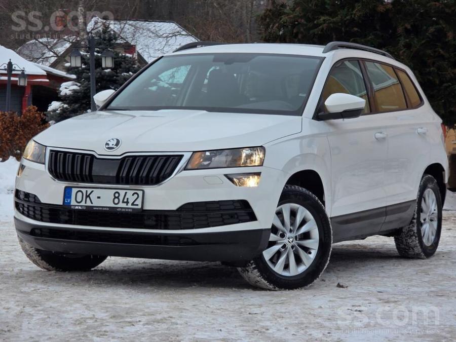 White Skoda Karoq 2019 in Riga, with an engine capacity of 2.00 L and mileage of 0 thousand km for 13950 €, photo 1 on AUTOMOTO.COM.LV