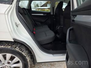 White Skoda Karoq 2019 in Riga, with an engine capacity of 2.00 L and mileage of 0 thousand km for 13950 €, photo 14 on AUTOMOTO.COM.LV