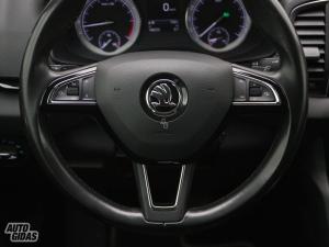 White Skoda Karoq 2019 in Vilnius, with an engine capacity of 2.00 L and mileage of 188 thousand km for 17499 €, photo 18 on AUTOMOTO.COM.LV