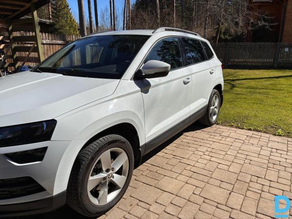 White Skoda Karoq 2019 in Riga, with an engine capacity of 1.60 L and mileage of 183 thousand km for 14500 €, photo 3 on AUTOMOTO.COM.LV