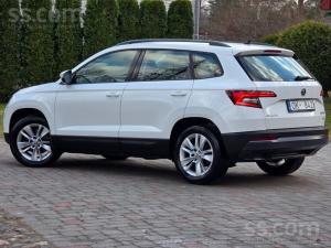 Balts Skoda Karoq 2019 Rīga, ar dzinēja tilpumu 2.00 L un nobraukumu 288 tūkst. km par 12450 €, foto 4 vietnē AUTOMOTO.COM.LV