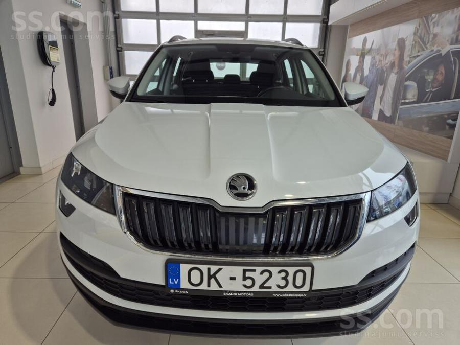 Balts Skoda Karoq 2019 Liepāja, ar dzinēja tilpumu 1.00 L un nobraukumu 67 tūkst. km par 15990 €, foto 3 vietnē AUTOMOTO.COM.LV