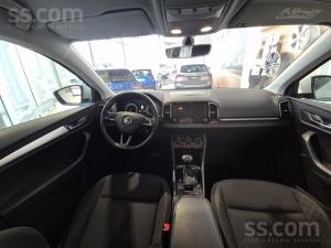 Balts Skoda Karoq 2019 Liepāja, ar dzinēja tilpumu 1.00 L un nobraukumu 67 tūkst. km par 15990 €, foto 11 vietnē AUTOMOTO.COM.LV