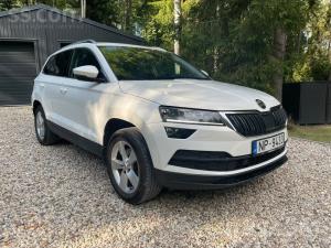 White Skoda Karoq 2019 in Riga, with an engine capacity of 2.00 L and mileage of 182 thousand km for 16000 €, photo 3 on AUTOMOTO.COM.LV