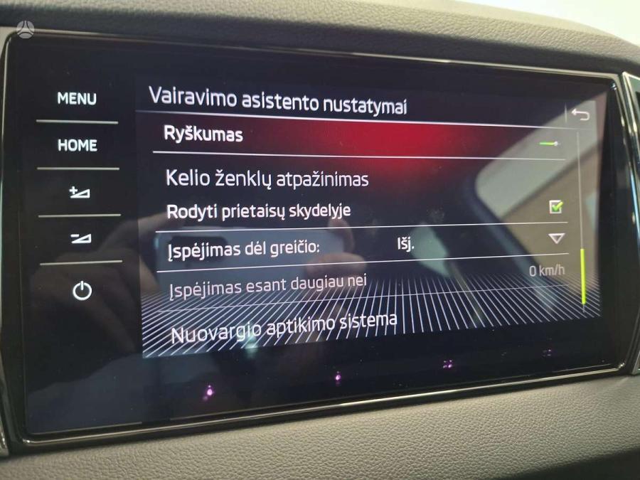 Белый Шкода Karoq 2019 в Каунас, объемом двигателя 1.97 л и пробегом 208 тыс. км за 19800 €, фото 33 на AUTOMOTO.COM.LV