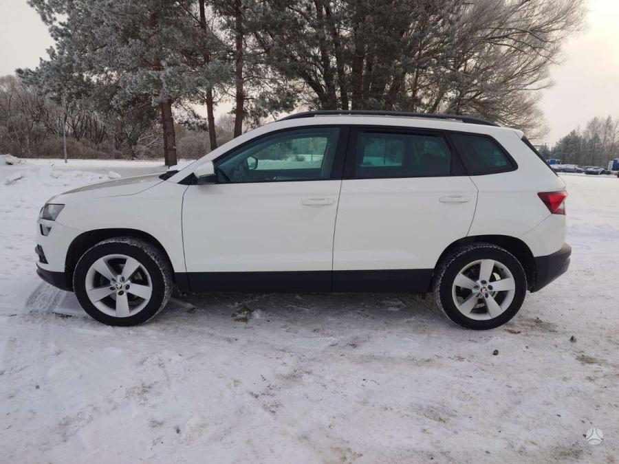 Balts Skoda Karoq 2020 Tauragė, ar dzinēja tilpumu 1.60 L un nobraukumu 285 tūkst. km par 12463 €, foto 5 vietnē AUTOMOTO.COM.LV