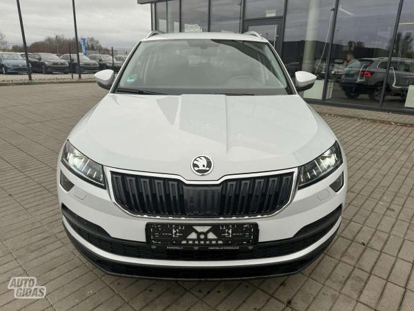 White Skoda Karoq 2020 in Kaunas, with an engine capacity of 1.00 L and mileage of 188 thousand km for 12900 €, photo 2 on AUTOMOTO.COM.LV