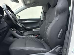 Balts Skoda Karoq 2020 Rīga, ar dzinēja tilpumu 2.00 L un nobraukumu 191 tūkst. km par 15800 €, foto 14 vietnē AUTOMOTO.COM.LV