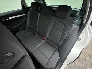Balts Skoda Karoq 2020 Rīga, ar dzinēja tilpumu 2.00 L un nobraukumu 191 tūkst. km par 15800 €, foto 17 vietnē AUTOMOTO.COM.LV
